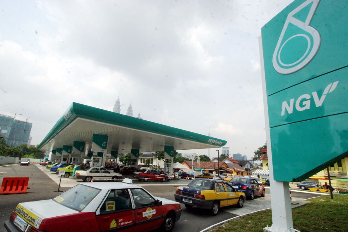 July 2025 end of the road for NGV-powered vehicles, says Loke | KLSE Screener